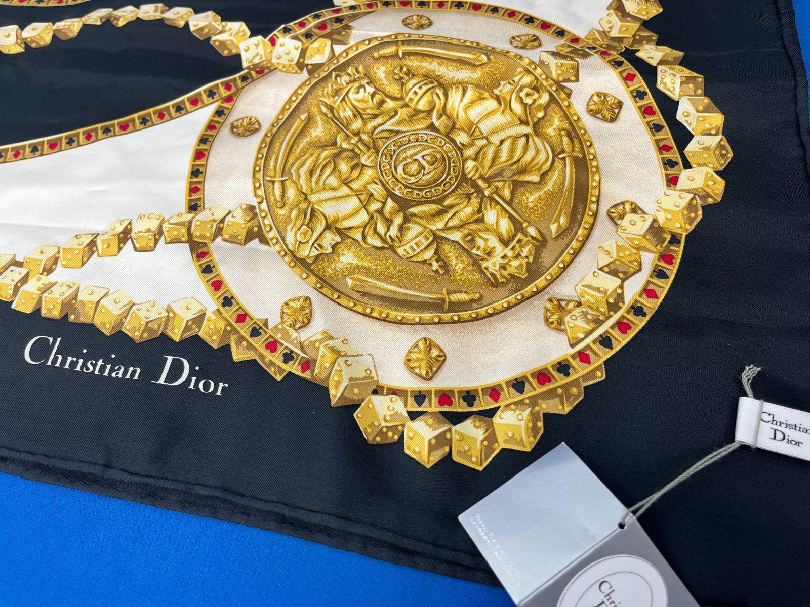 未使用 Christian Dior クリスチャンディオール タグ付き スカーフ 絹 シルク 100% サイコロ トランプ 【A9/J252】 - メルカリ