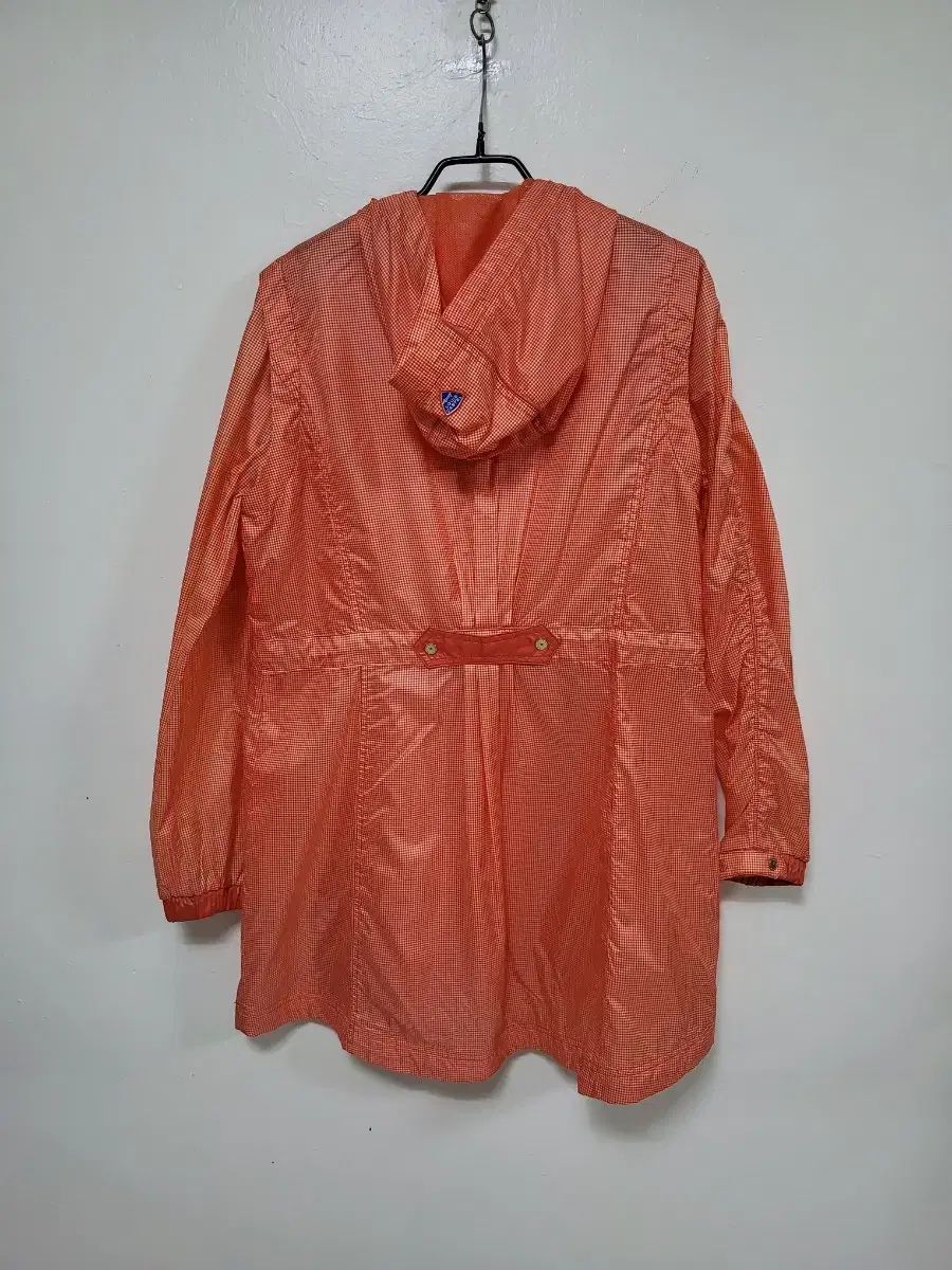 ルイ・カステル オレンジ色 ウィンドブレーカー フード ジャケット - メルカリ