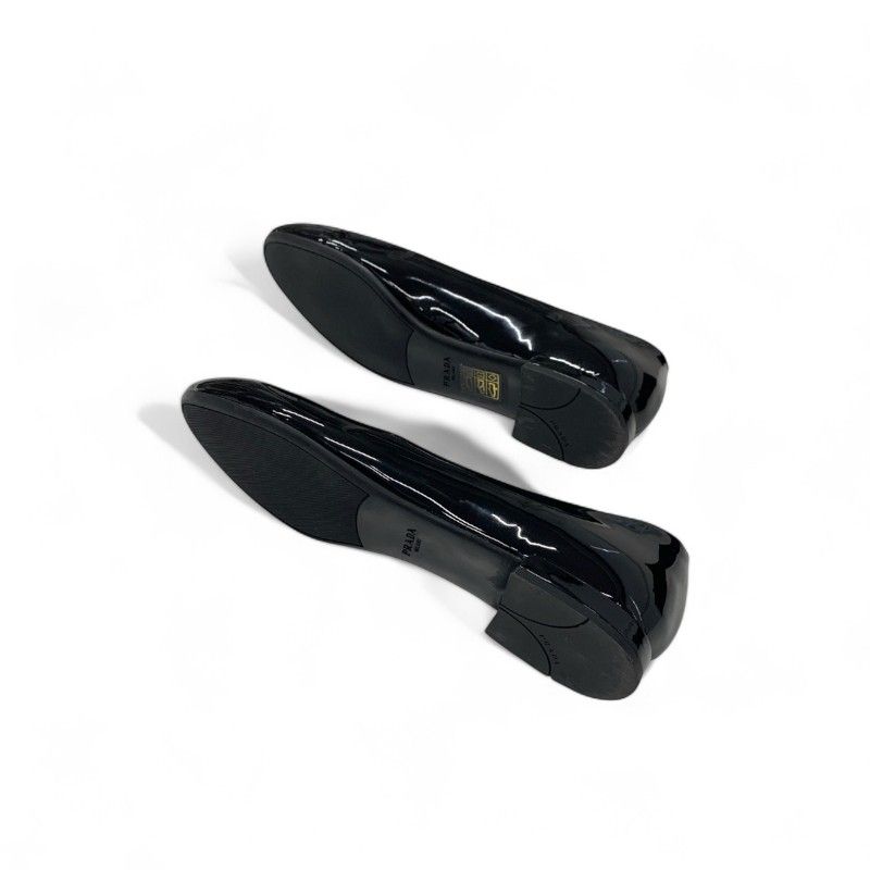 プラダ PRADA フラットシューズ 靴 シューズ パテント ブラック 黒