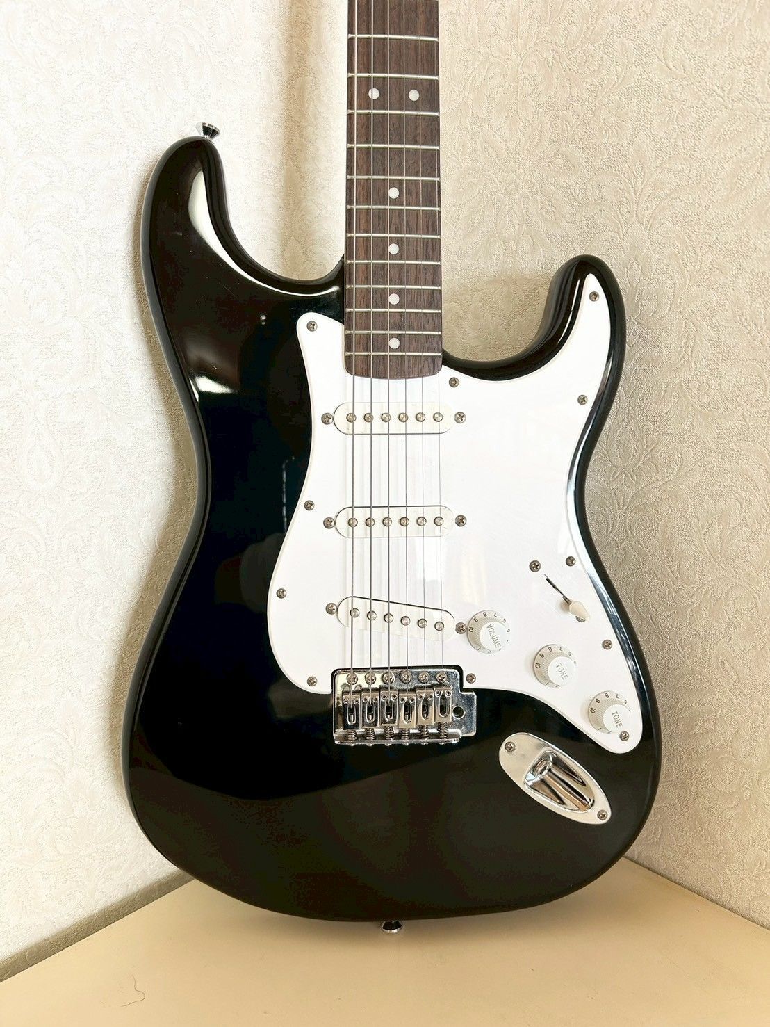 Squier by Fender スクワイア スクワイヤー ストラトキャスター - メルカリ