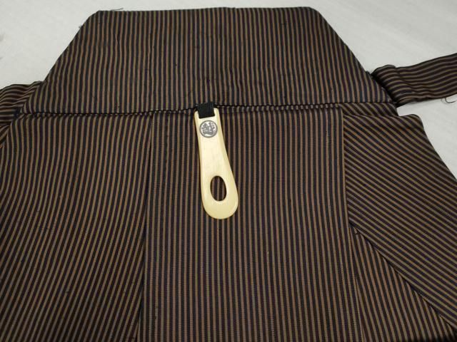 平和屋着物●男性　馬乗り袴　縞　三越扱い　正絹　逸品　CAAZ3466yc 平和屋着物○男性 馬乗り袴 縞 三越扱い 正絹 逸品 CAAZ3466yc - メルカリ