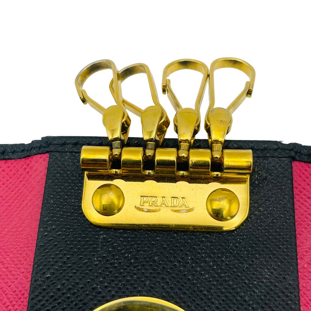 美品 PRADA プラダ キーリング付き4連キーケース サフィアーノレザー
