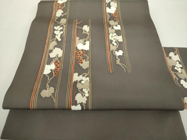 平和屋着物○塩瀬 九寸名古屋帯 葡萄蔦の葉文 金彩 正絹 逸品