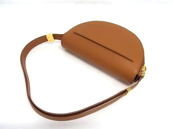 □美品□ PATOU パトゥ レザー ショルダーバッグ クロスボディ 斜め