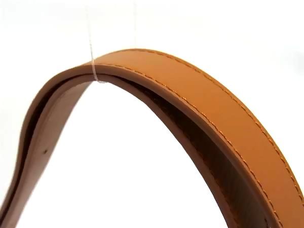 □美品□ PATOU パトゥ レザー ショルダーバッグ クロスボディ 斜め