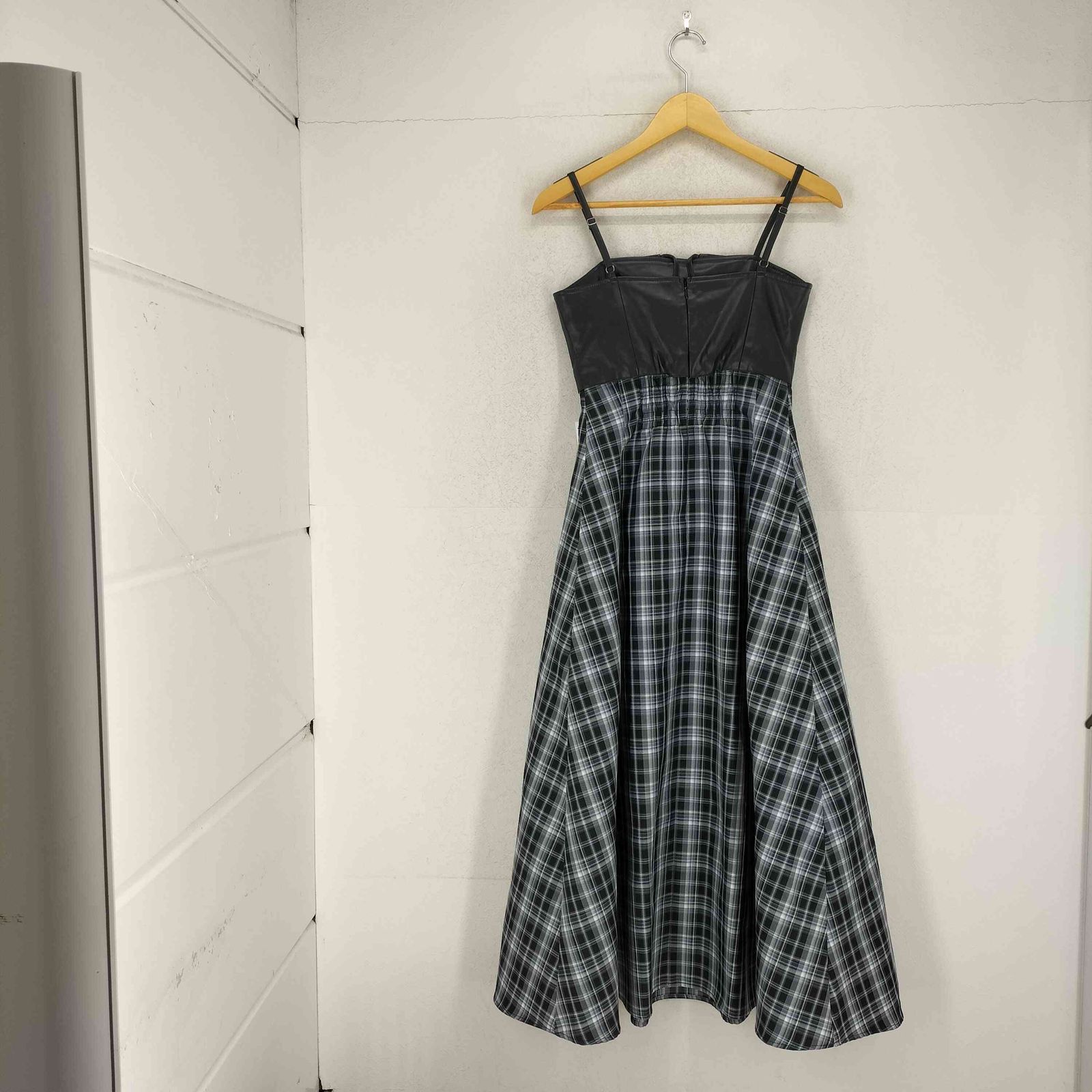 マーキュリーデュオ MERCURYDUO フェイクレザービスチェドッキング