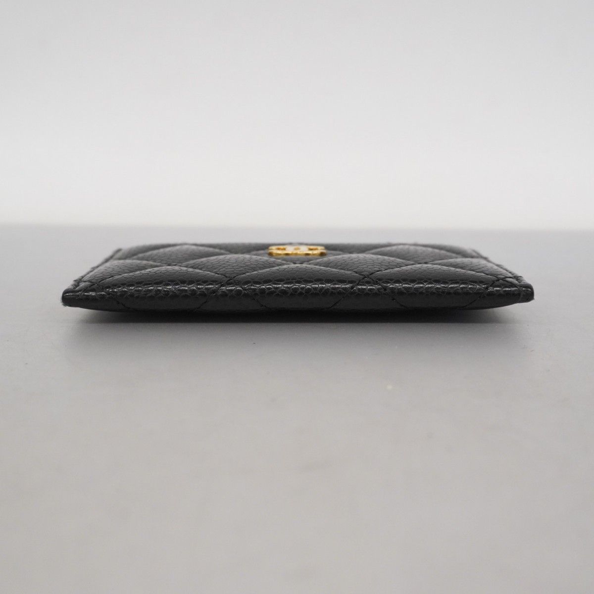 【5pa1097】シャネル カードケース マトラッセ キャビアスキン ブラック ゴールド金具【中古】レディース 5pa1097】シャネル カードケース マトラッセ キャビアスキン ブラック
