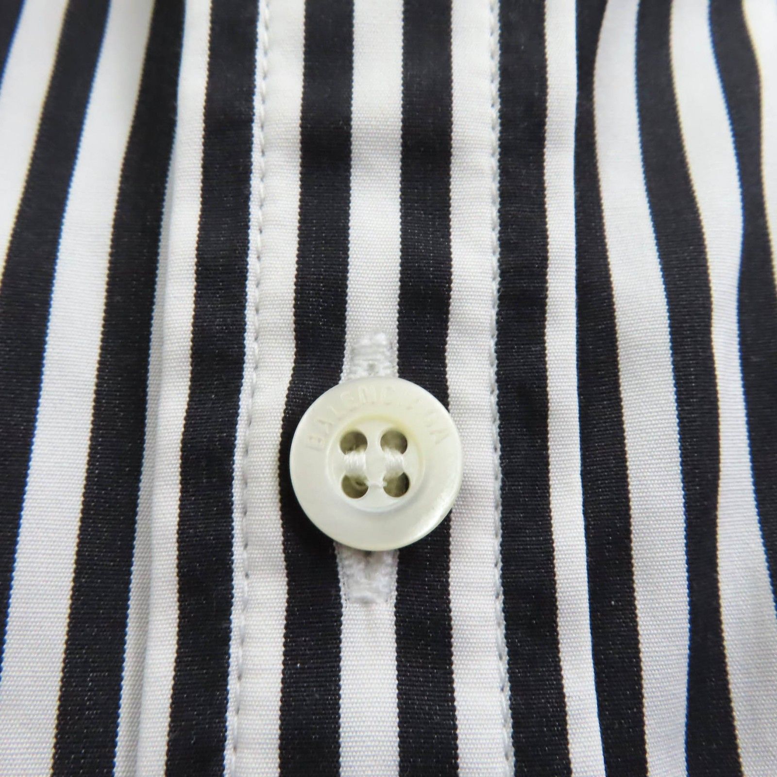 極美品☆BALENCIAGA バレンシアガ 520497 ニュースウィング コットン