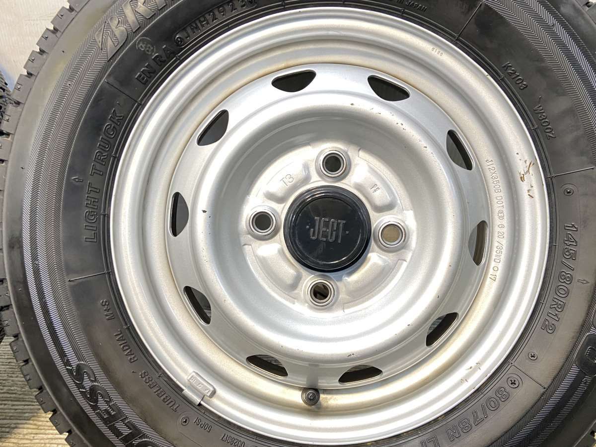 145/80R12 80/78LT ブリヂストン W300 JECT T3 12x3.5 100-4穴 中古タイヤ スタッドレスタイヤ ...
