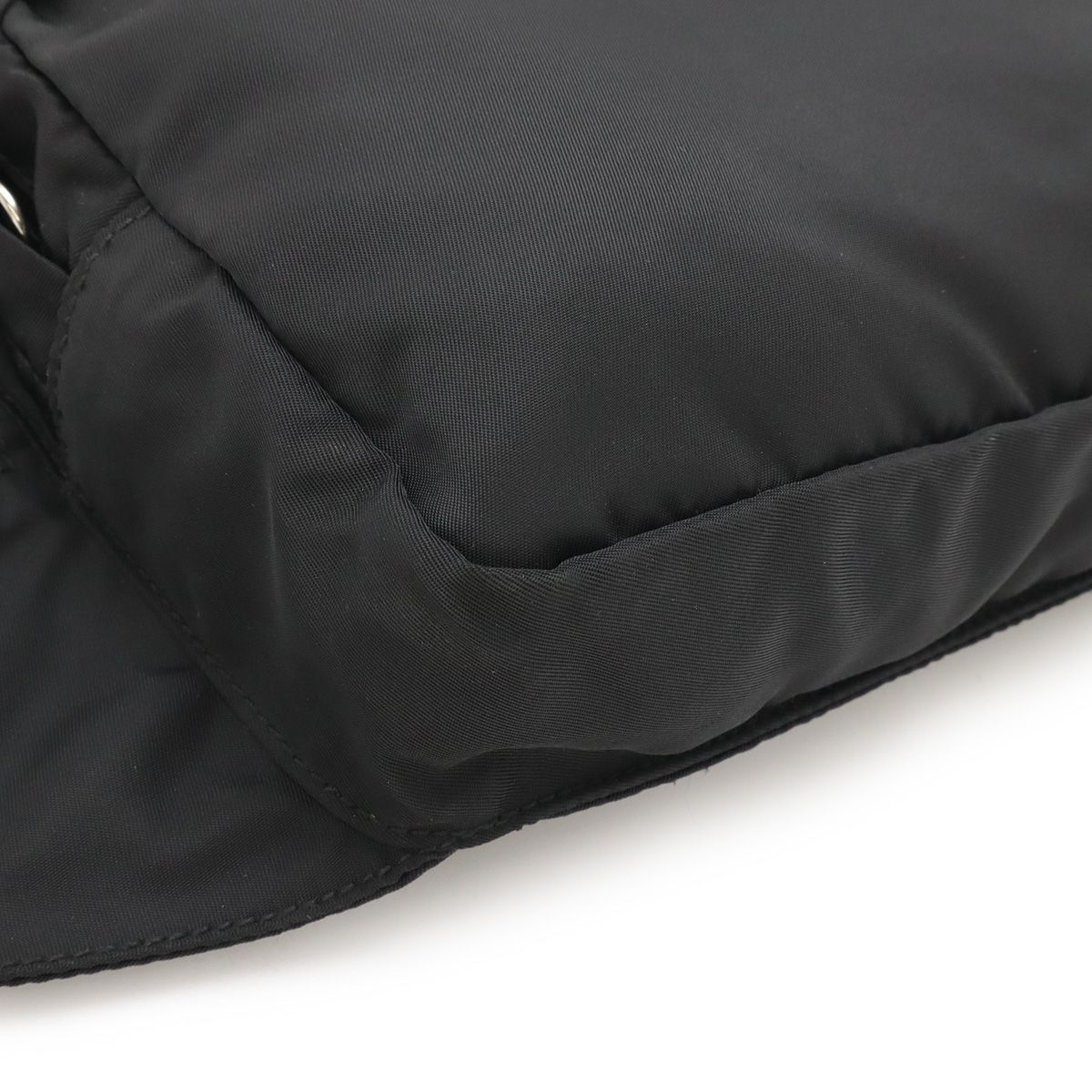 PRADA プラダ トライアングルロゴ ウエストポーチ ボディバッグ