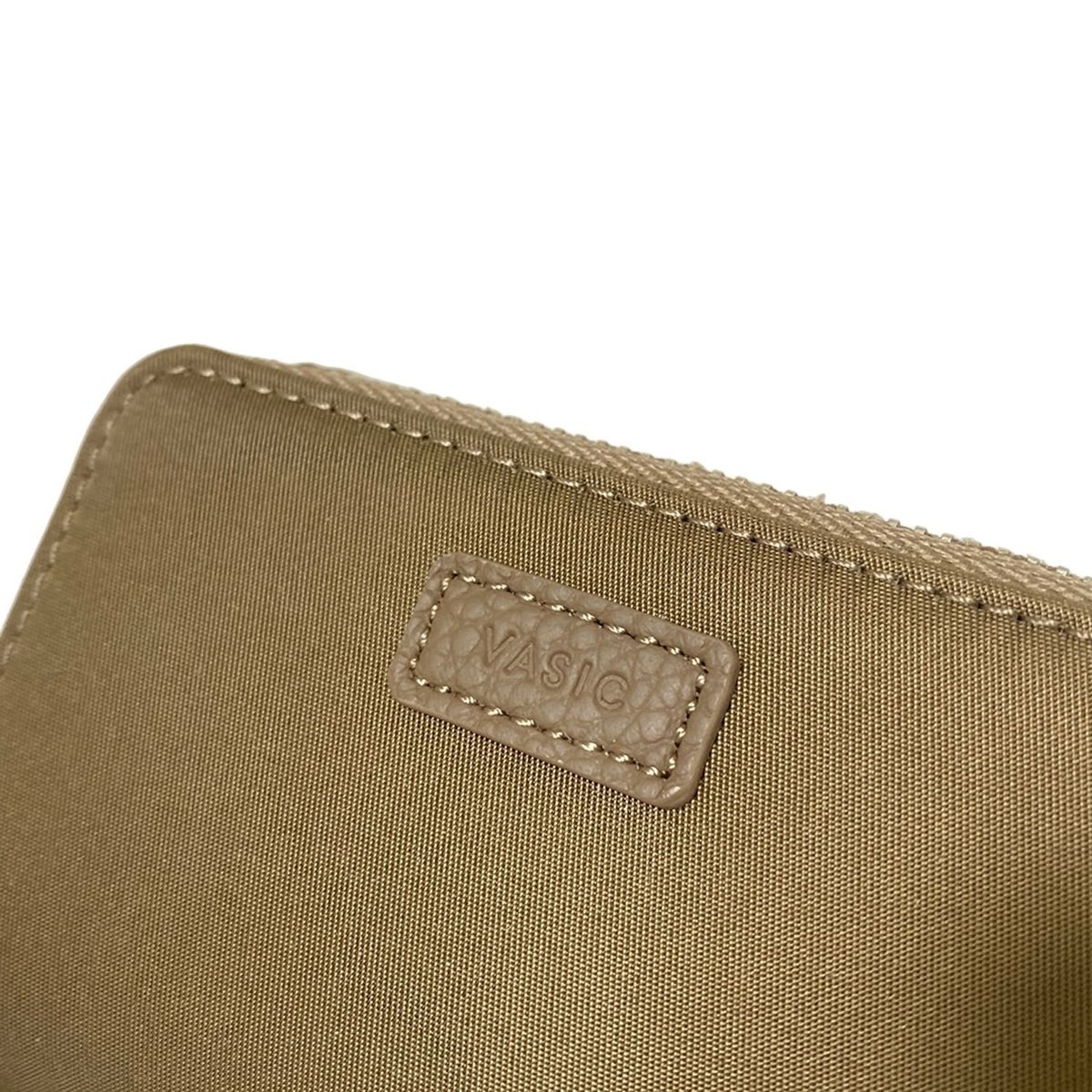 VASIC(ヴァジック) 3つ折り財布美品 ラウンドミニミニ ブラウン AMARC別注 - メルカリ