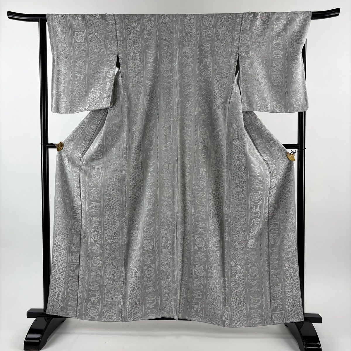 小紋 身丈160.5cm 裄丈67cm M 袷 山岡古都 落款 鴛鴦 華文 紋意匠 灰色 正絹 名品 【中古】 - メルカリ