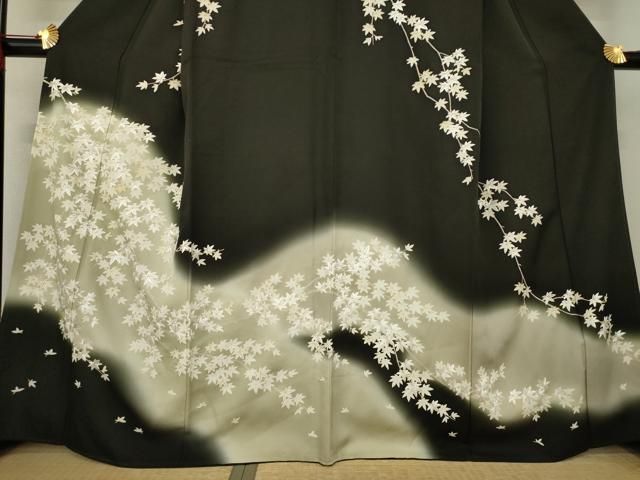 平和屋着物○訪問着 刺繍 枝葉文 楓 暈し染め 黒地 金糸 正絹 逸品