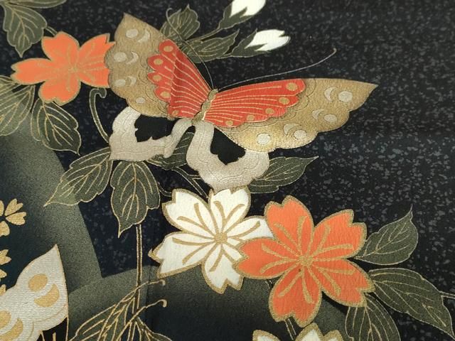 平和屋着物○豪華振袖 花蝶文 暈し染め 黒地 金銀彩 正絹 逸品