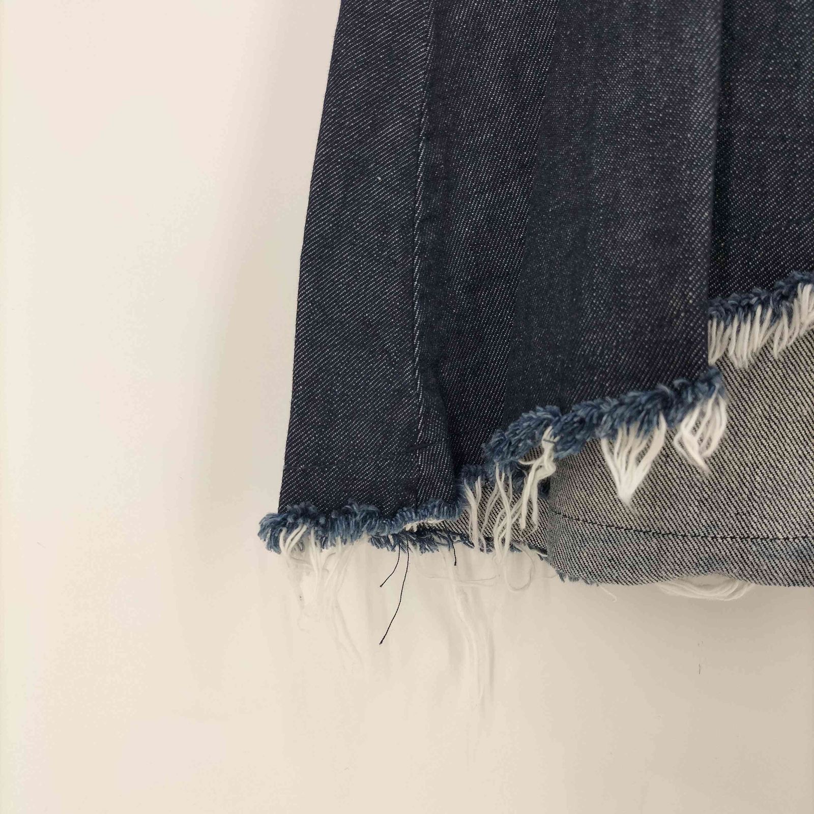 ユーズドフルギ USED古着 LIVINGTONE Flared with fringe cropped