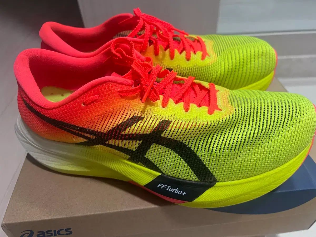 アシックス メタスピード スカイ パリ 275 - メルカリ