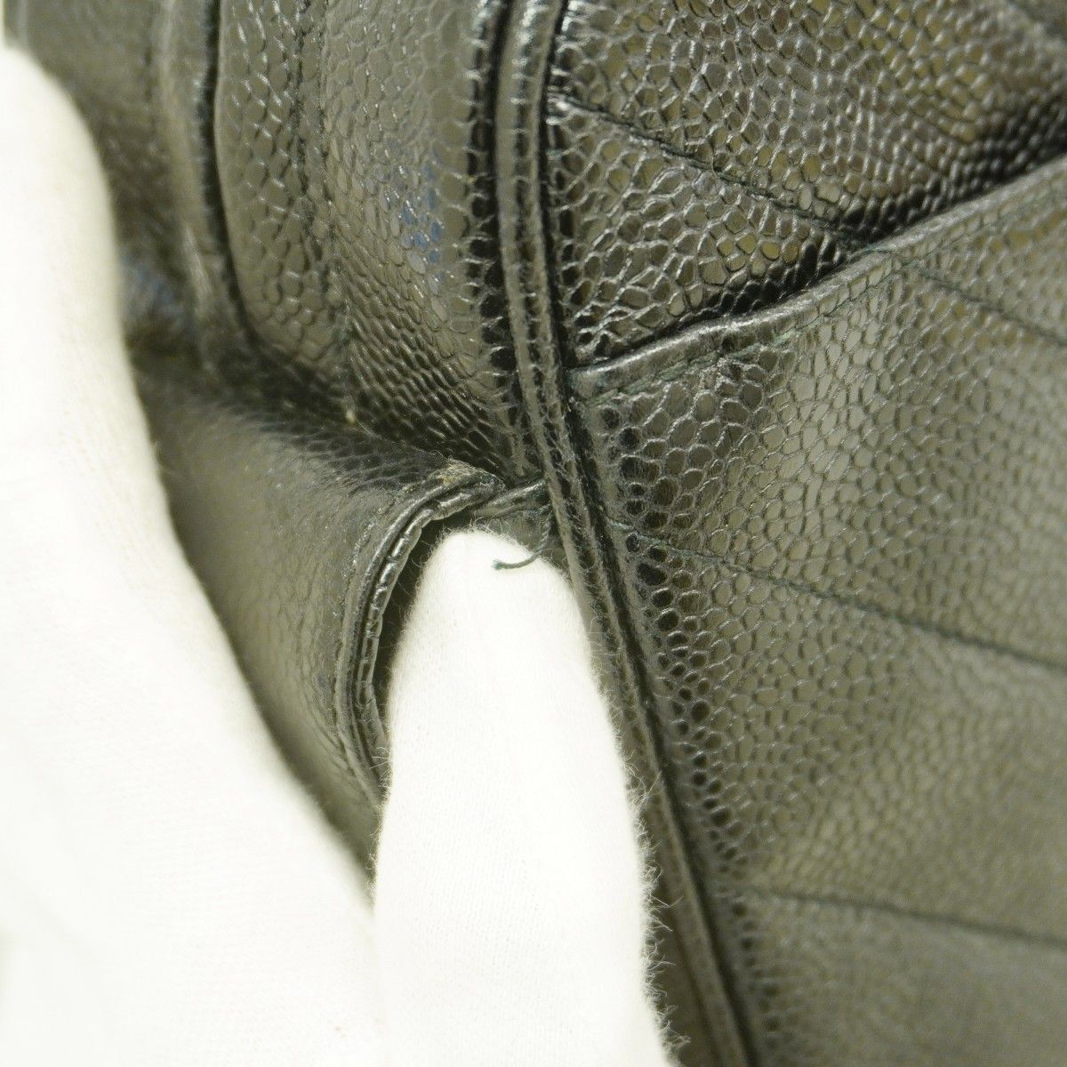 ☆SALE【5pb2490】シャネル ショルダーバッグ Vステッチ キャビア