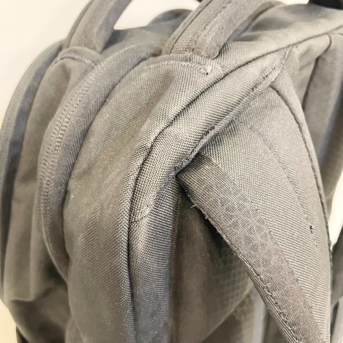 ザノースフェイス THE NORTH FACE VAULT BACKPACK 27L ヴォルト バックパック NF0A3VY2 B-107 ...