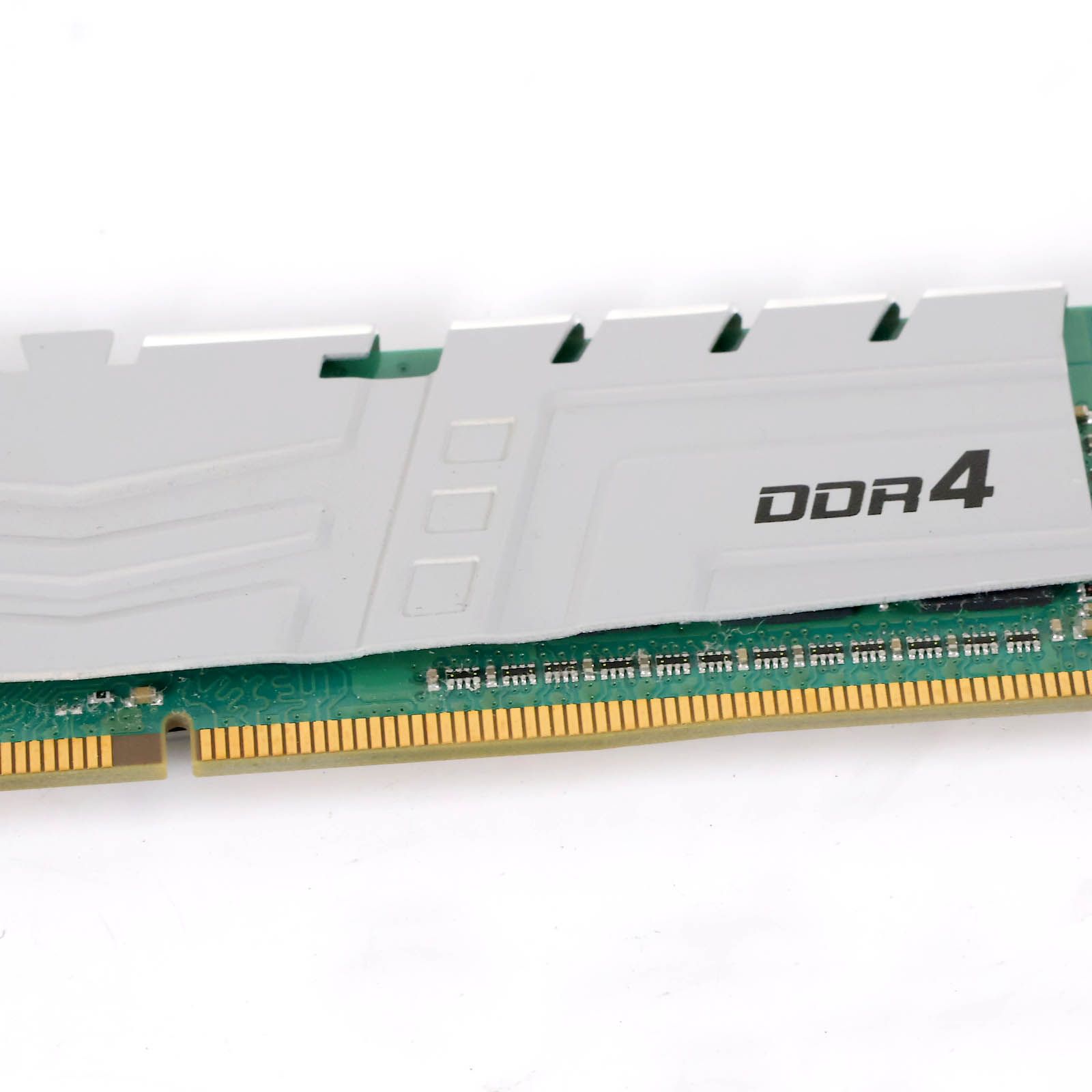 中古品 DDR4 4GBメモリ x1 UMAX DCDDR4-2400-8GB HS - メルカリ