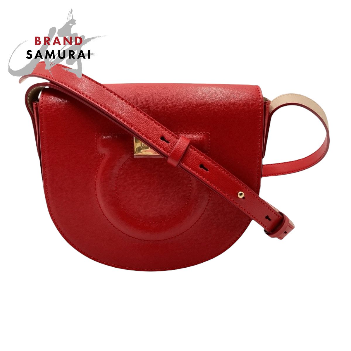 【BIGお買い物ラリー★30%OFFセール中】サルヴァトーレフェラガモ Salvatore Ferragamo ショルダーバッグガンチーニ ブラック ゴールド レディース 中古 Salvatore Ferragamo サルヴァトーレフェラガモ ガンチーニ レッド