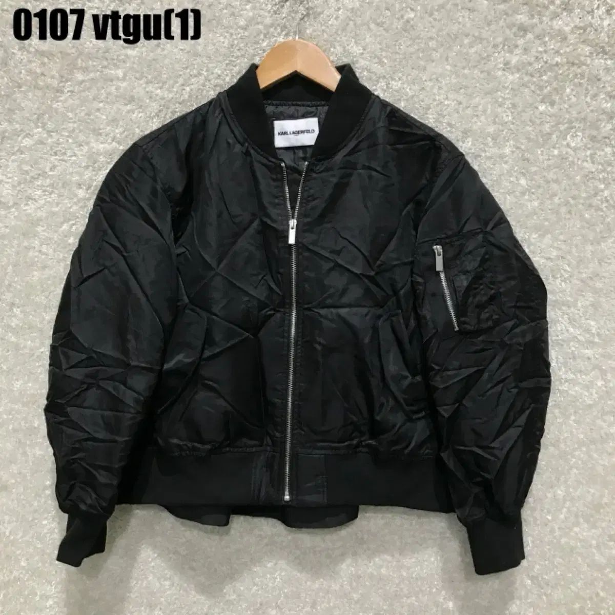 Karl Lagerfeld カールラガーフェルド ブラック ブルゾン ジャケット s