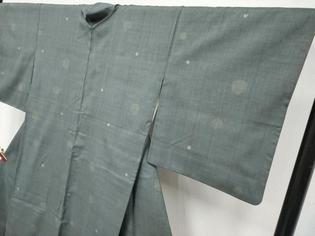 平和屋本店○極上 本場結城紬 重要無形文化財 80亀甲 水玉 飛び亀甲柄