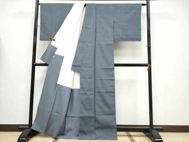 平和屋本店○極上 本場結城紬 重要無形文化財 色無地 錆鉄御納戸色