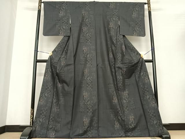 平和屋着物○本場大島紬 カタス9マルキ 色紙花鳥文 正絹 逸品