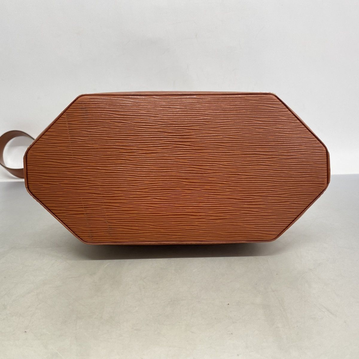 6ab0547-k】ルイヴィトン ショルダーバッグ エピ サックデポールGM