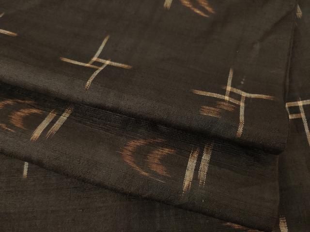 平和屋着物○国指定重要無形文化財 本場久米島紬 手織 琉球絣文様 正絹