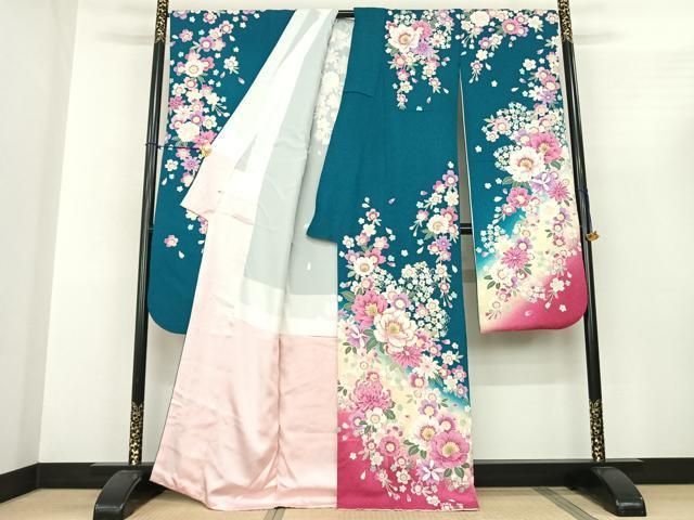 平和屋着物○豪華振袖 刺繍 草花文 暈し染め 金糸 金彩 銀通し地 正絹