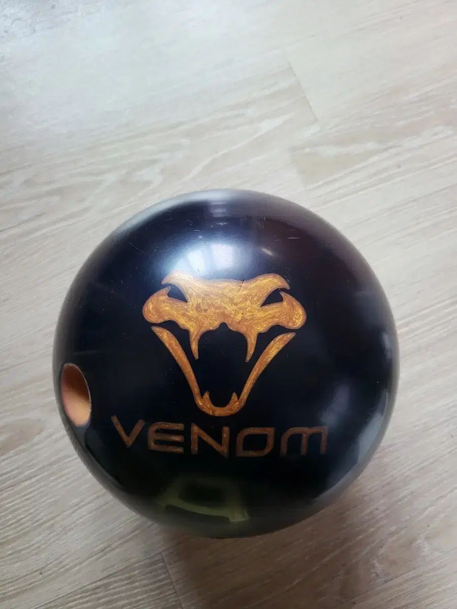 ウールTシャツ ヴェノム ブラック 15p ボーリング 出品 - メルカリ