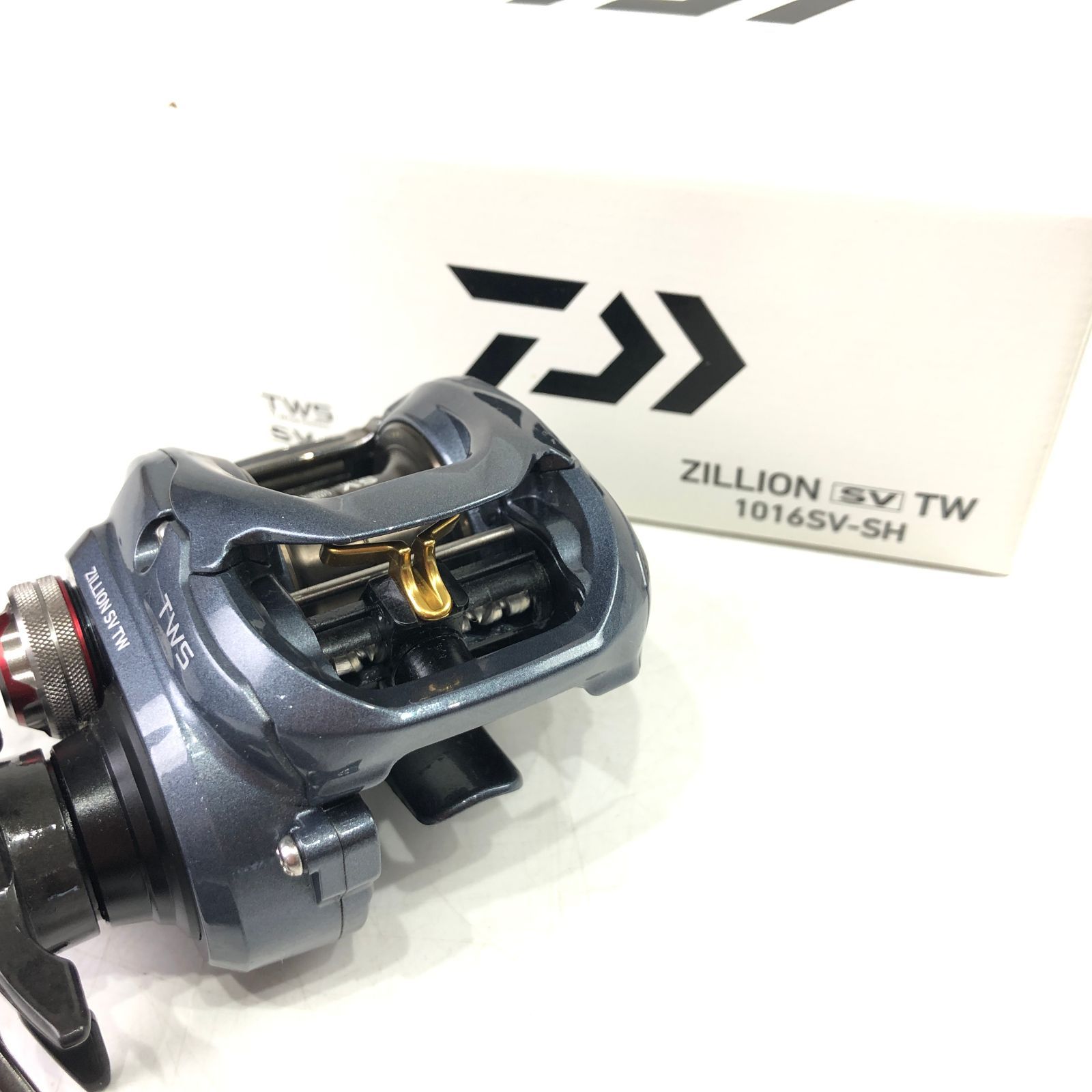 ダイワ 16 ジリオンSV TW 1016SV-SH 右巻き ベイトリール 中古品