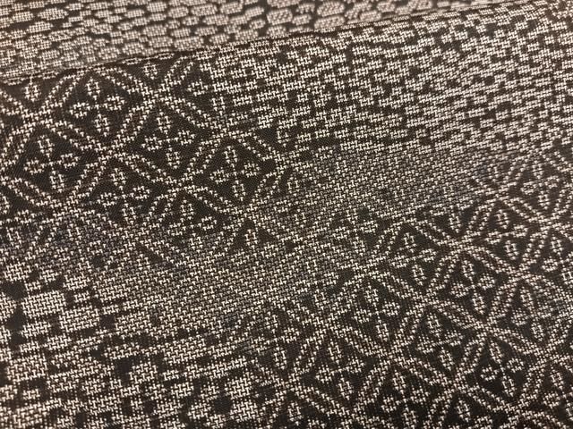 平和屋着物▽本場大島紬 カタス9マルキ 霞花文 正絹 逸品 AABE8893ph