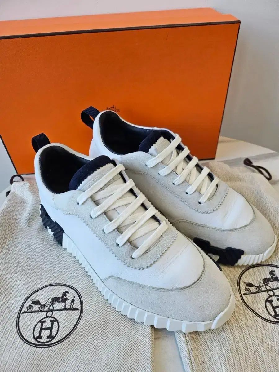 フルセット/クリーニング済 Hermes エルメス バウンシング スニーカー 41size - メルカリ