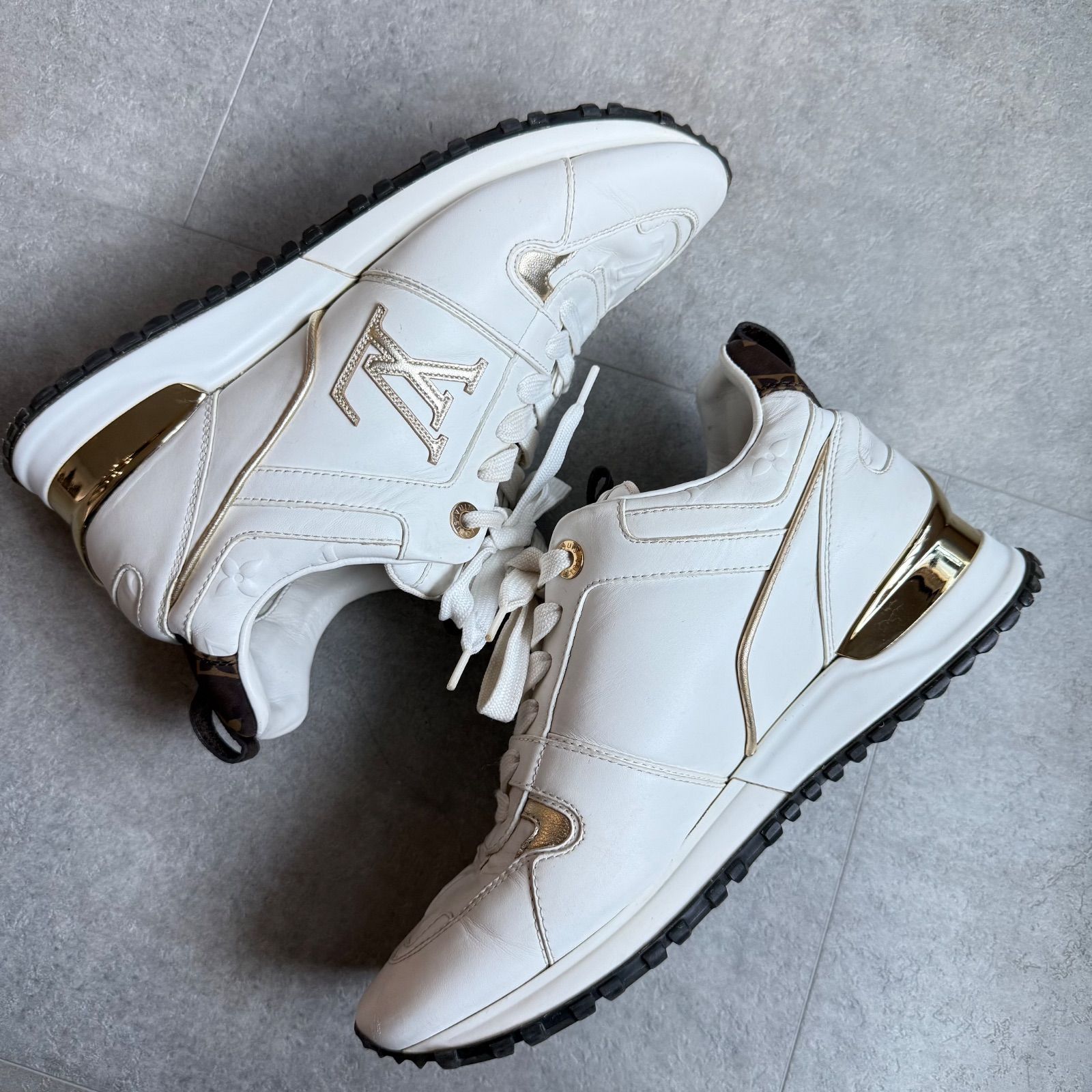 LOUIS VUITTON ルイヴィトン ランアウェイライン モノグラム レザー