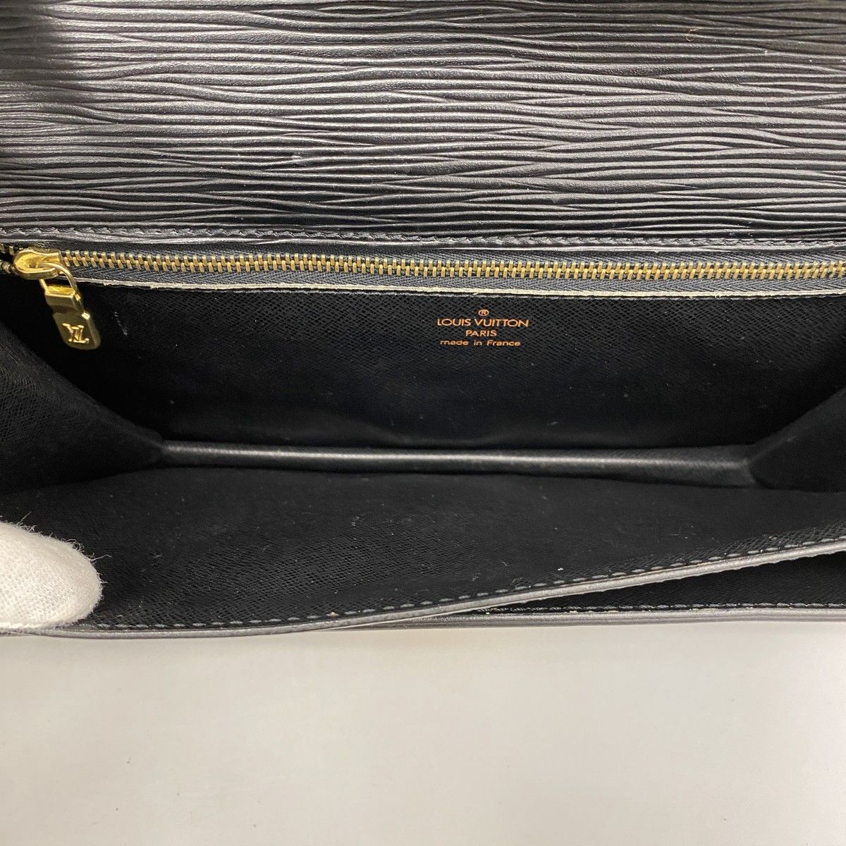 6ab1283】ルイヴィトン クラッチバッグ エピ ポシェットセリエ