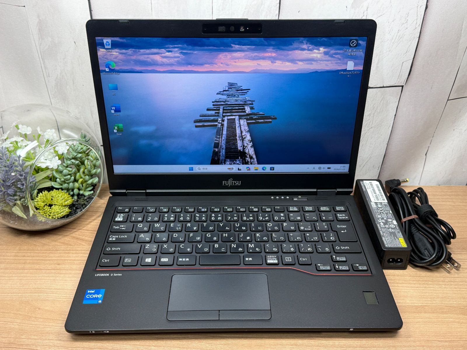 超美品〉0159 Fujitsu Lifebook U7311/FX 8GB/256GB 第11世代 office2024 ノートパソコン ...