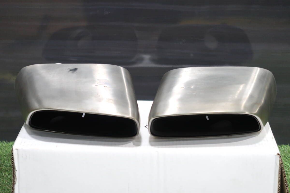 ＜Porsche正規品＞ポルシェ 95B マカン 純正 マフラーカッター テールチップ 左右セット 品番:95B 253 681/95B ...