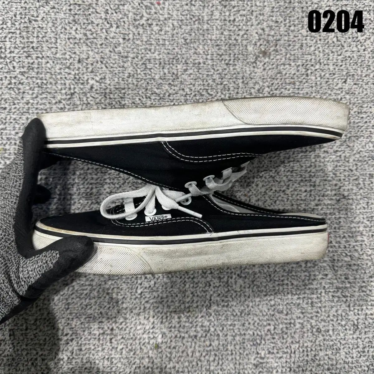 VANS ヴァンズ ブラック ミュール スリッポン スニーカー - メルカリ