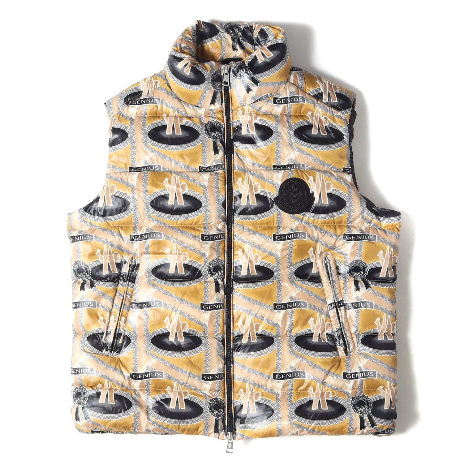美品 MONCLER モンクレール ダウン ベスト サイズ:4 2020年モデル Fergus Purcell グラフィック プリント ダウン ...
