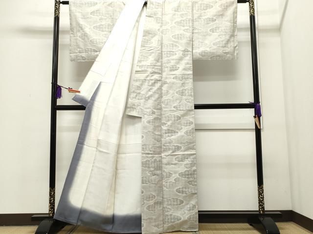 平和屋着物○本場大島紬 白大島 9マルキ 雲重ね吉祥文 正絹 逸品