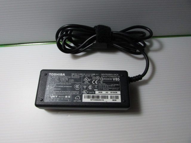 M0229【中古】 TOSHIBA 東芝 PA3282U-2ACA 15V 4A ACアダプター★通電確認のみ★ - メルカリ