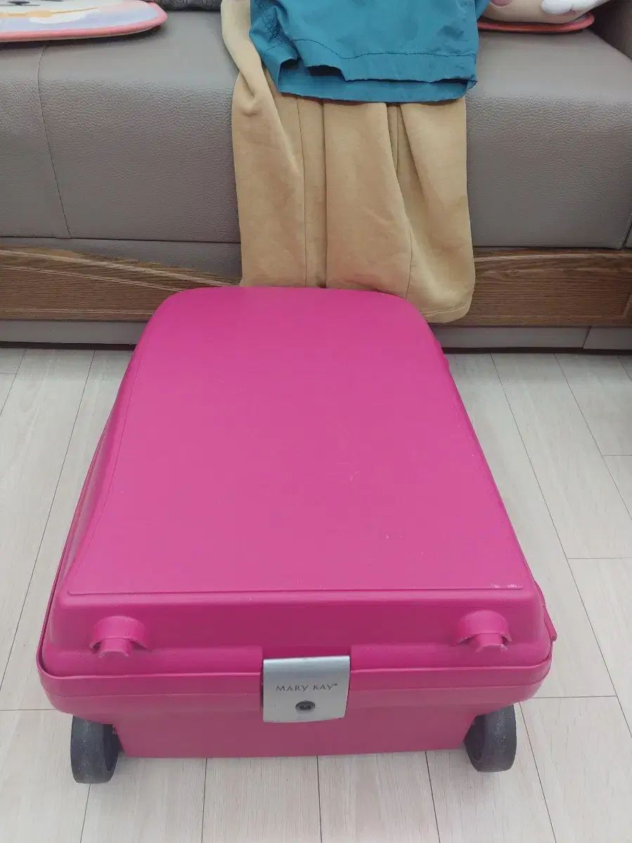 子供用キャリーケース キッズスーツケース 軽量 TSAロック付き 多機能