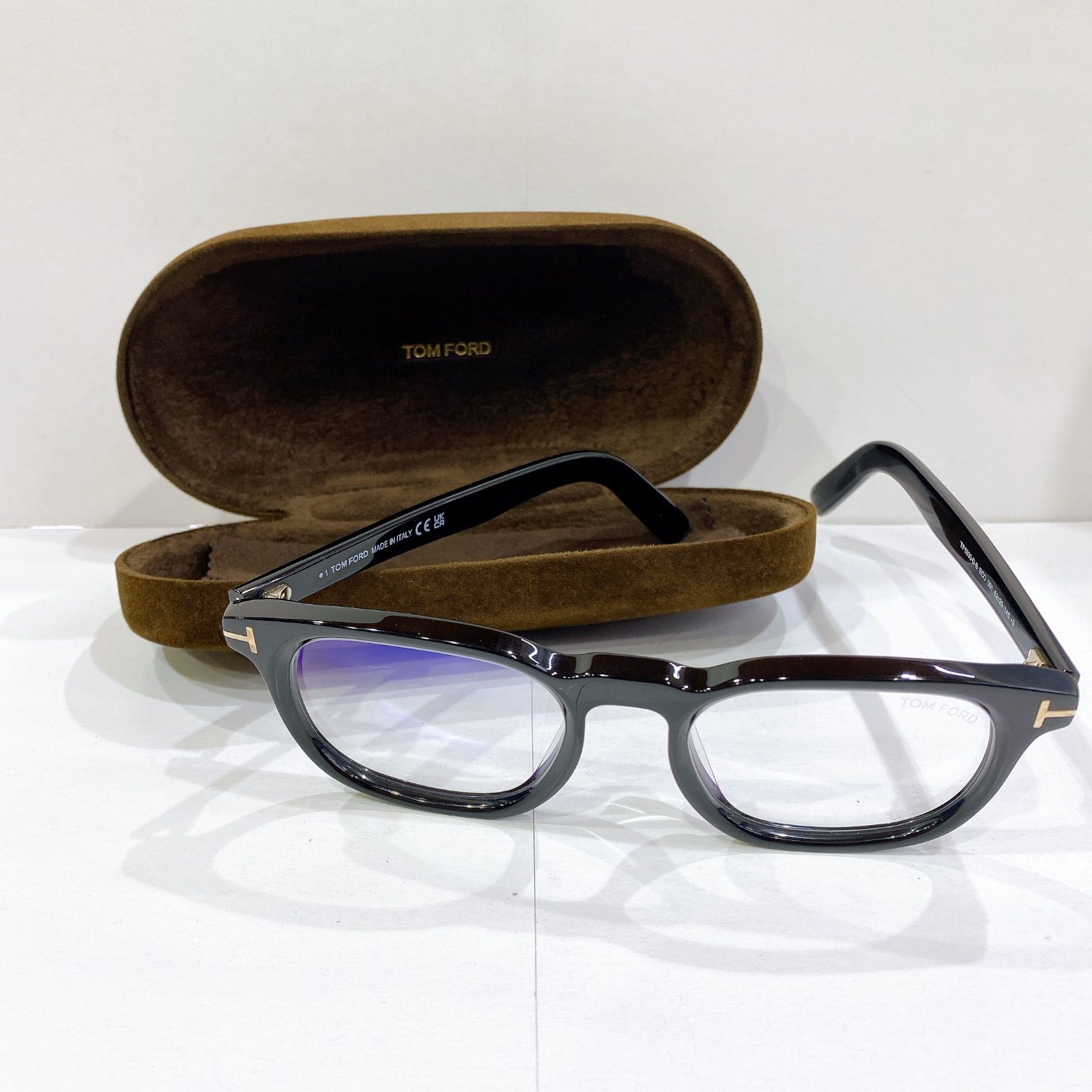 TOMFORD トムフォード サングラス ブルーライトカット TF5930-D-B ECO 001 52 20 145 *0 ケース付き 美品 ...