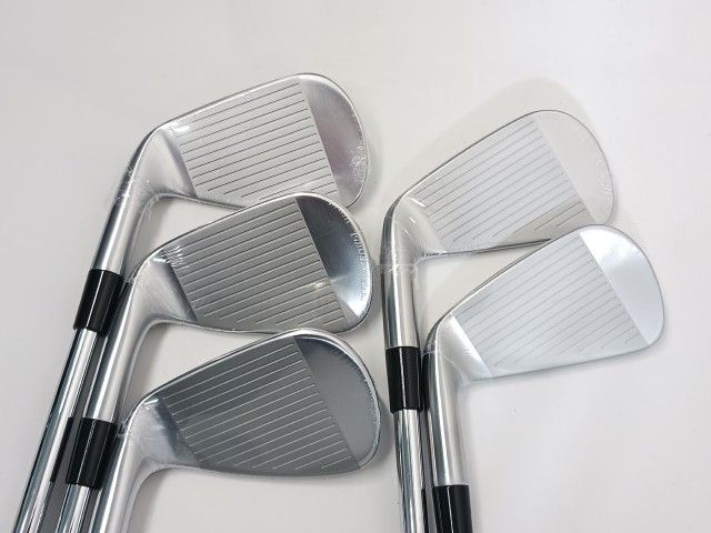 入間□【新品・展示未使用品】 アイアンセット テーラーメイド 入間□【新品・展示未使用品】 アイアンセット テーラーメイド
