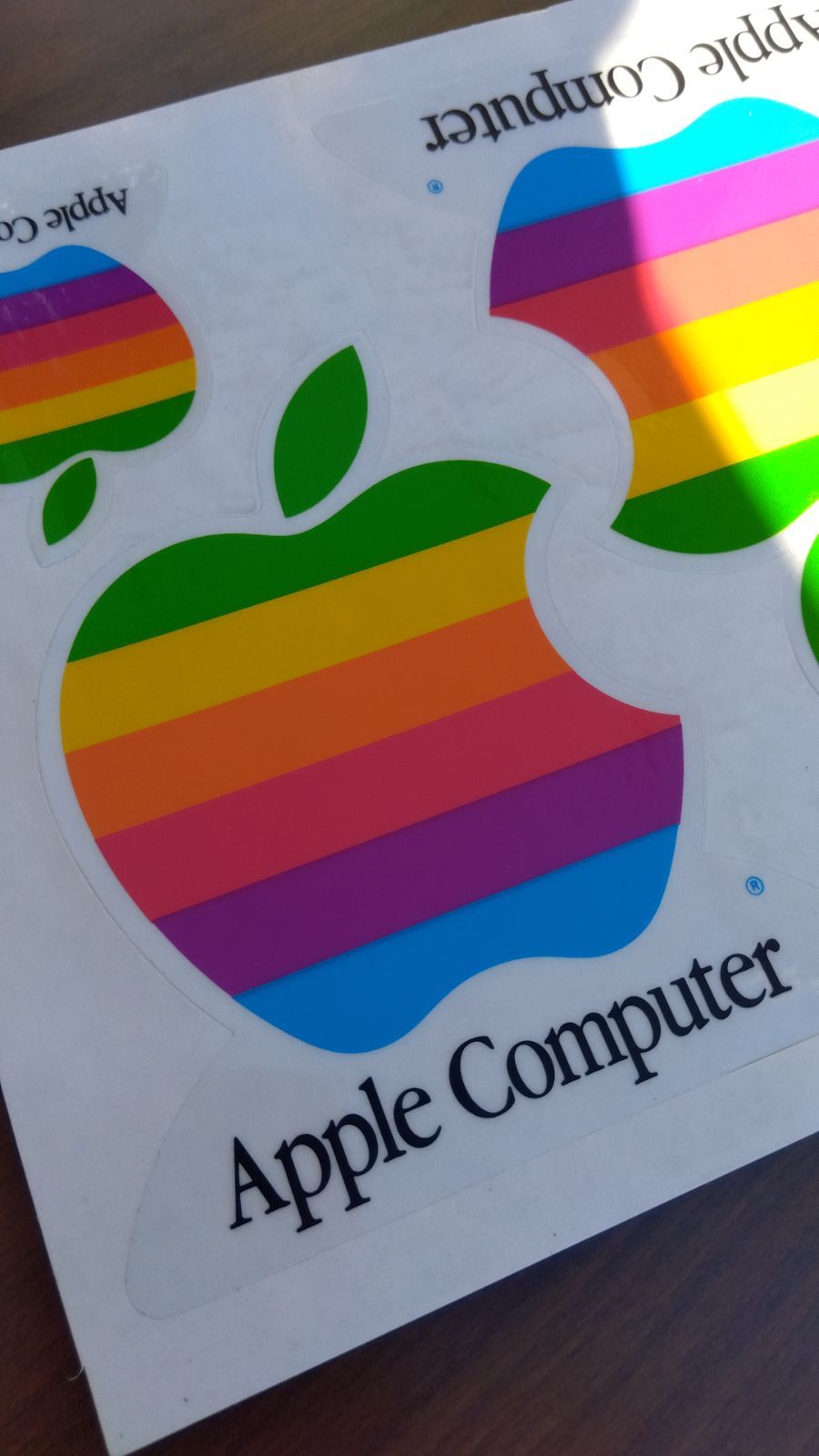 アップル apple コンピューター ステッカー レインボー ロゴ シール - メルカリ