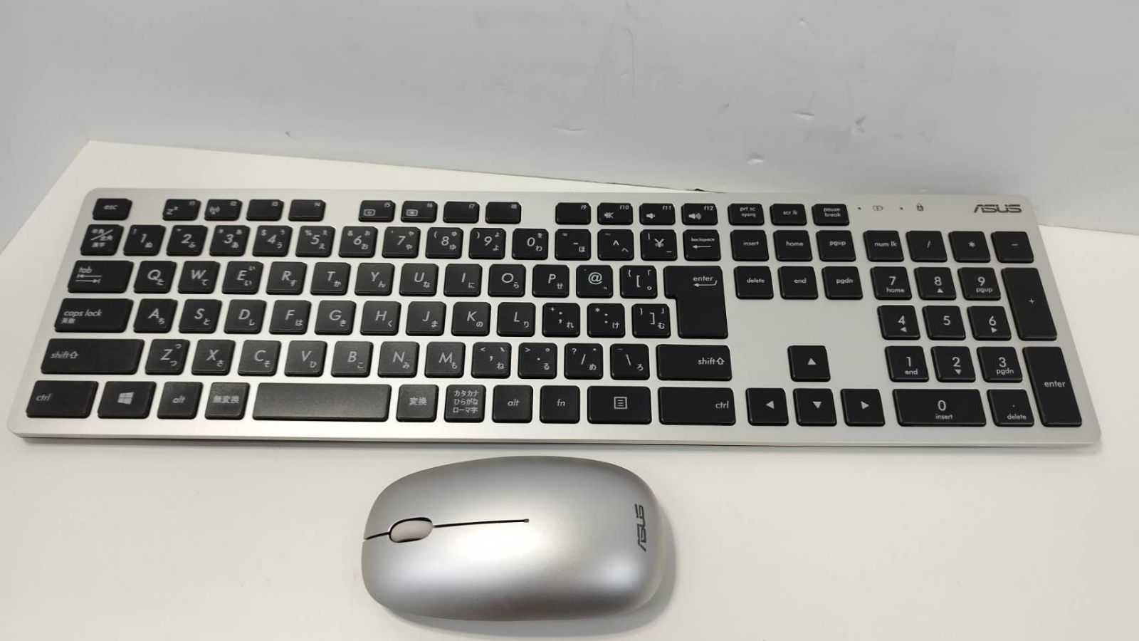 ASUS ワイヤレスキーボード(MD-5110) マウス(MM-5110) セット！ - メルカリ