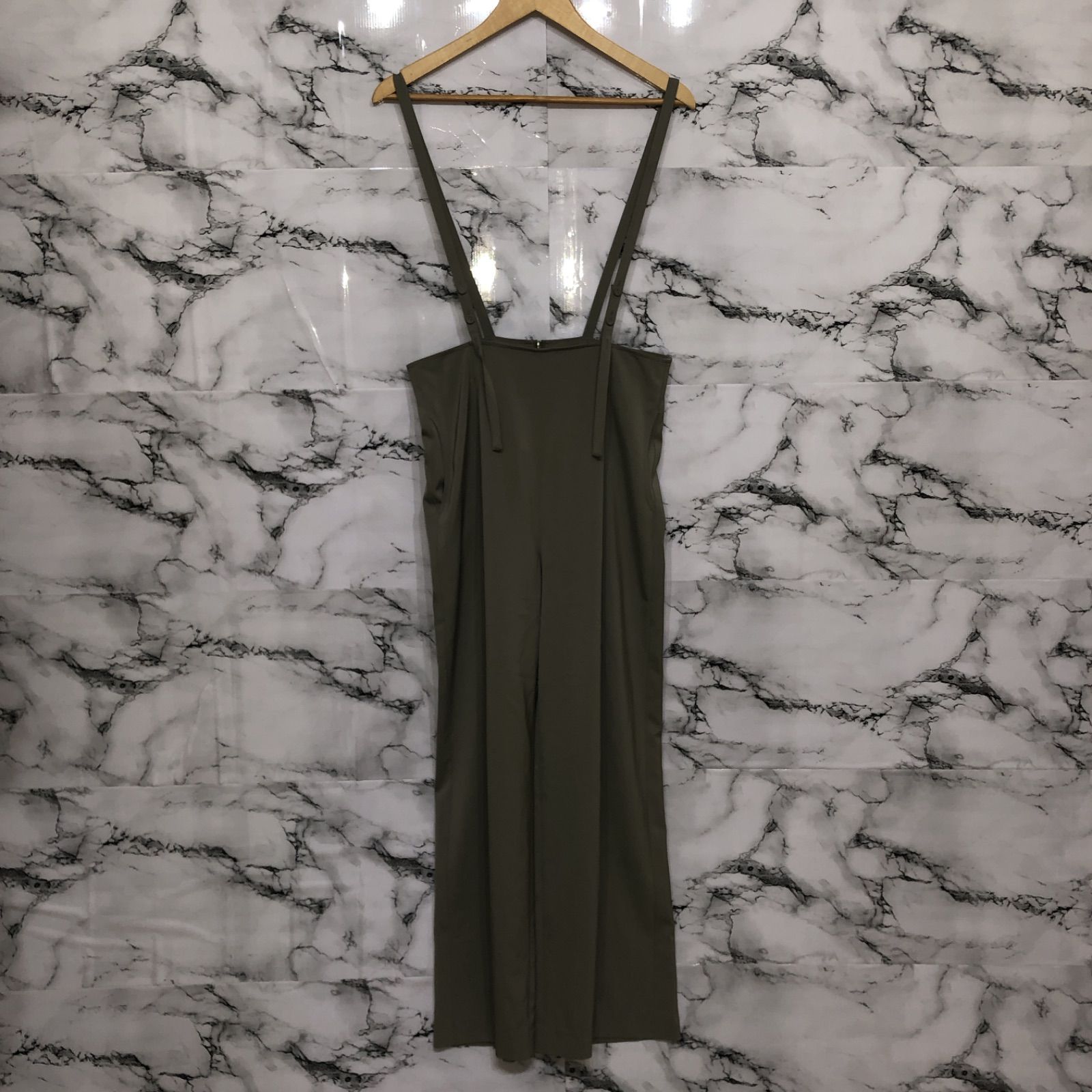 【美品】 ブランベール blancvert サロペット 【38】 ベージュ くすみカラー 紐 ズボン パンツ シンプル オシャレ かわいい キレイ 大人 上品 春 夏 - メルカリ