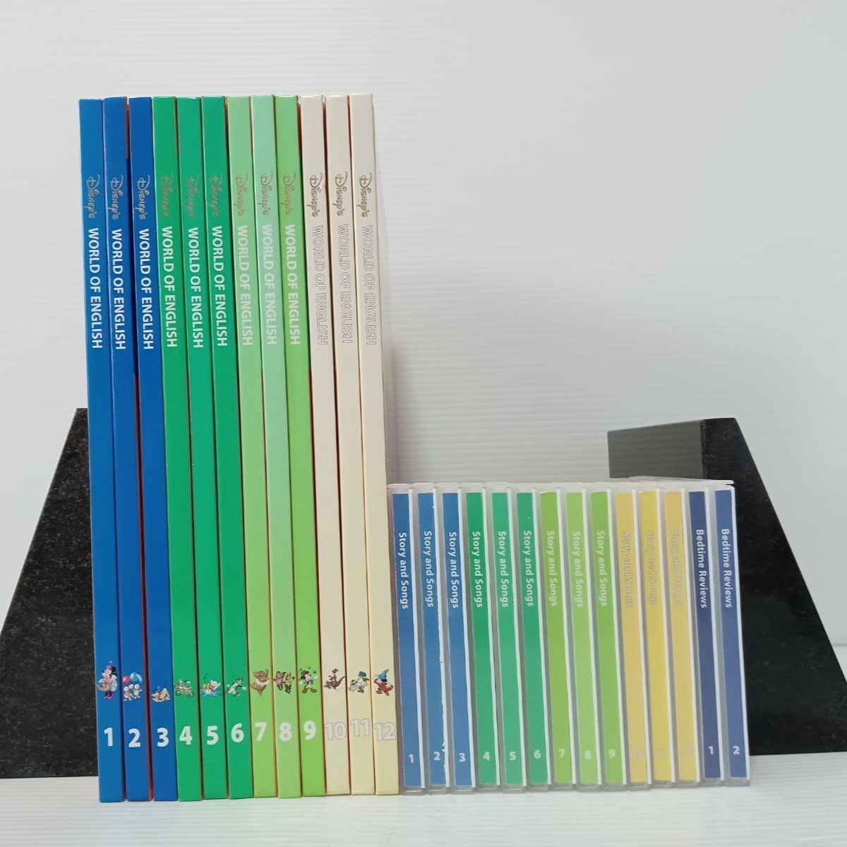 2018年購入 DWE ディズニー英語システム メインプログラム絵本＋CD14枚セット - メルカリ